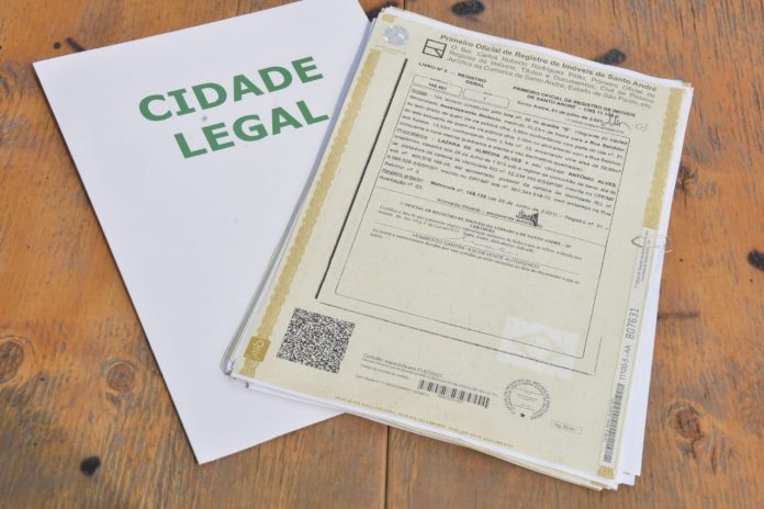 Moradores do Núcleo Bizâncio recebem os títulos de propriedades ...